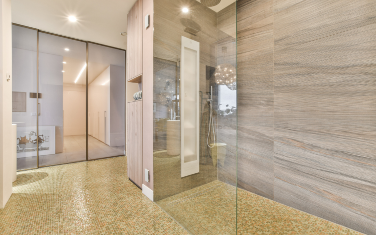 Doorless Walk-In Shower Ideas: Stylish, Open Bathroom Designs